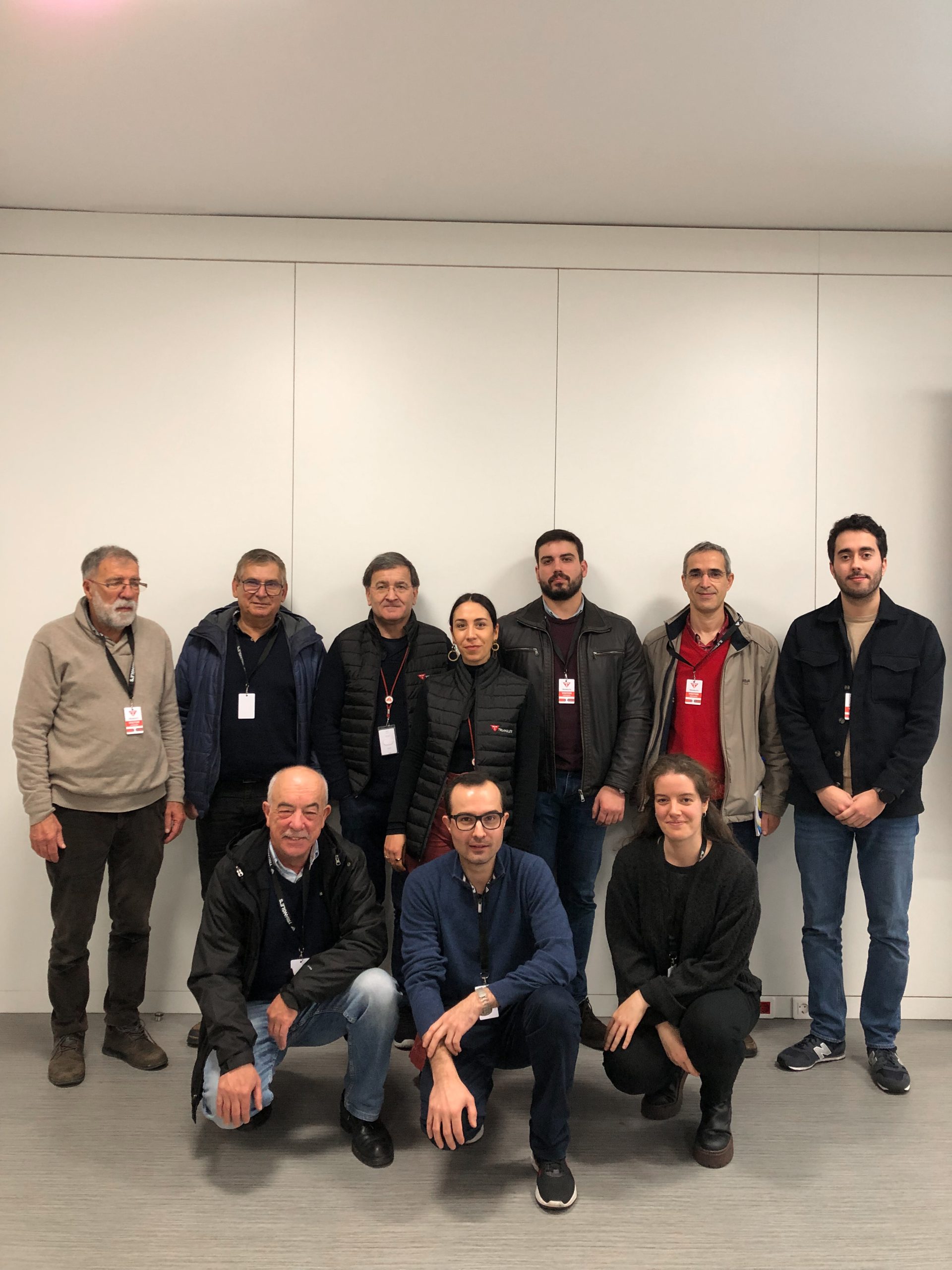 Visita TRIANGLE'S - AM2R